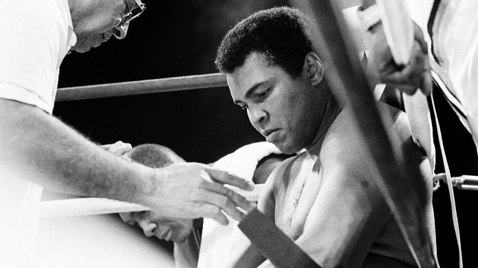 49ers players mourn the loss of Muhammad Ali | 49ers Webzone