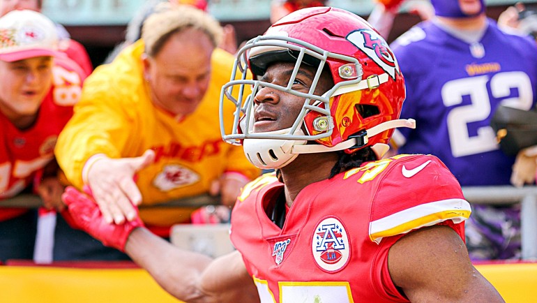 Tom Compton will compete at right guard, explains why signing with ...